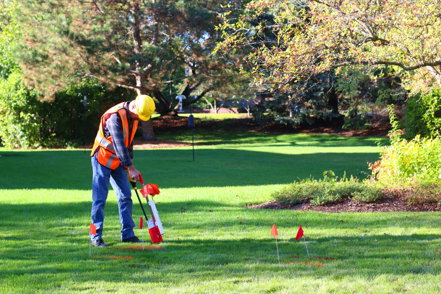 Safe Digging Messages & Photos for Homeowners | JULIE